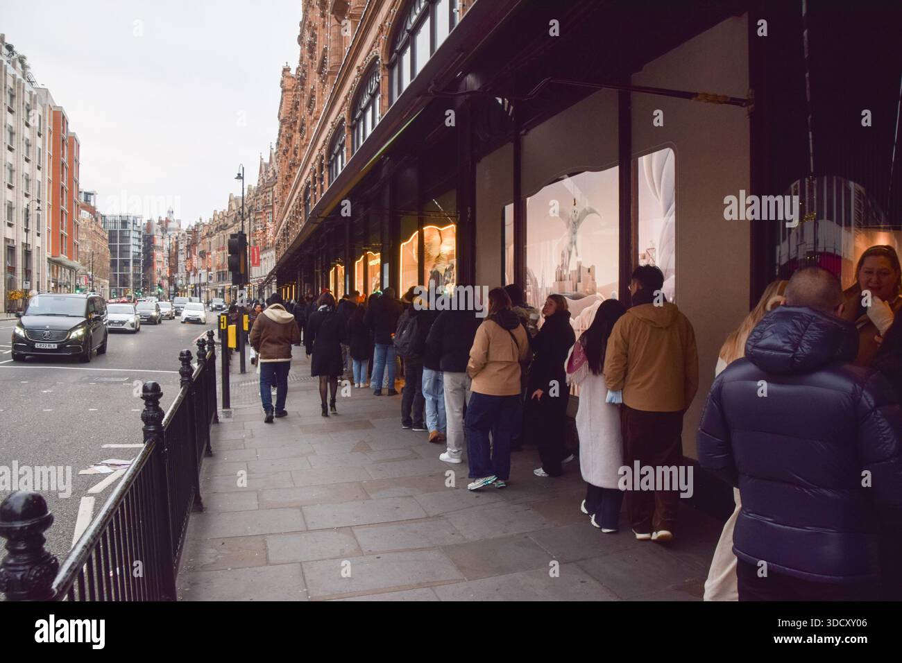 London, UK. 26th December 2025. People queue outside Harrods in ...