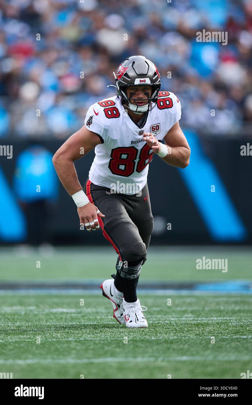 Tampa Bay Buccaneers tight end Cade Otton (88) runs a route against the ...