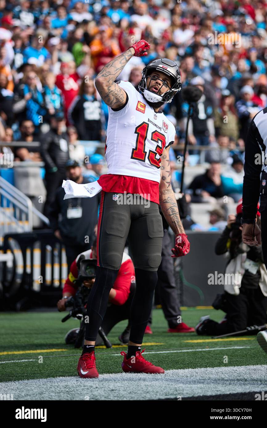 Tampa Bay Buccaneers wide receiver Mike Evans (13) celebrates after ...