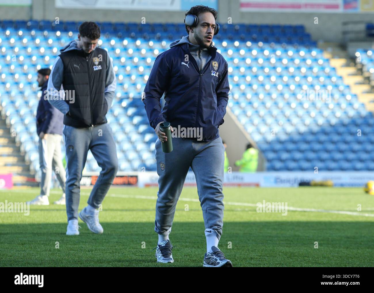 Lee Bonis of Chesterfield arrives ahead of the Sky Bet League 2 match ...