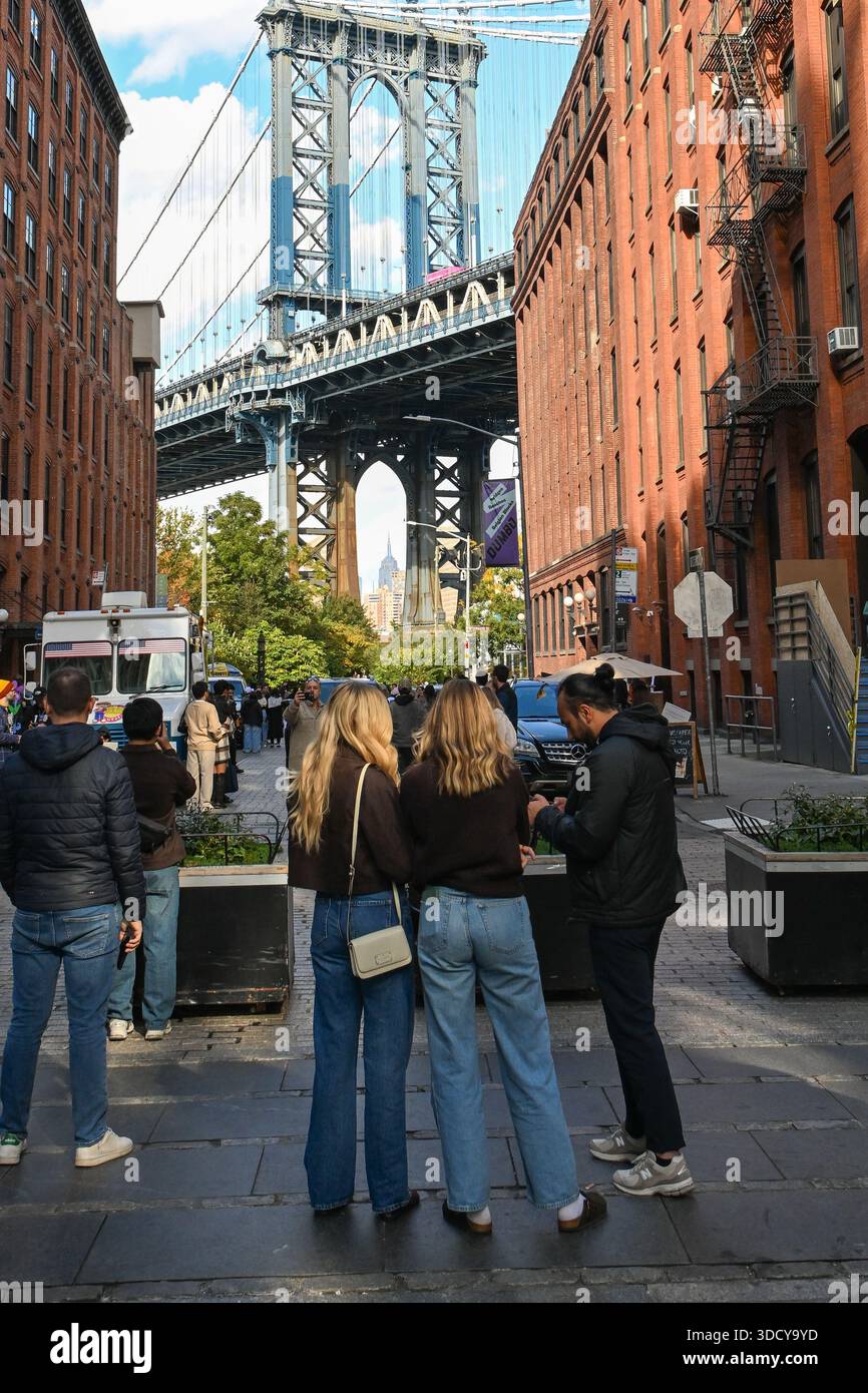 The Brooklyn Bridge seen in Brooklyn, New York, NY on October 26, 2025 ...