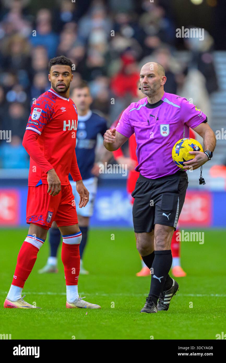 Referee Tim Robinson during the Sky Bet Championship game between ...