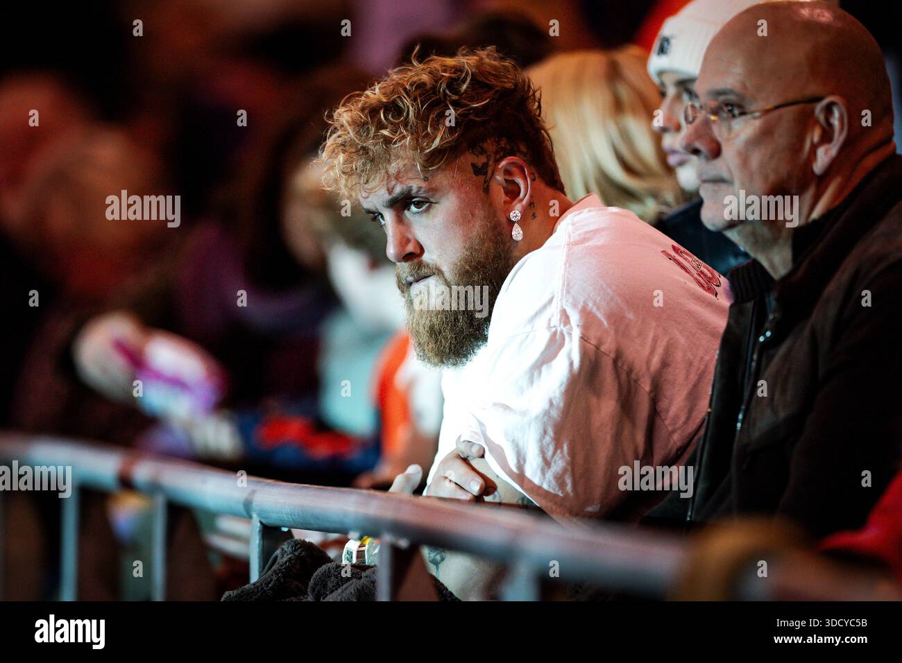 HEERENVEEN - Jake Paul, Jutta Leerdam's boyfriend, after the 1000 ...