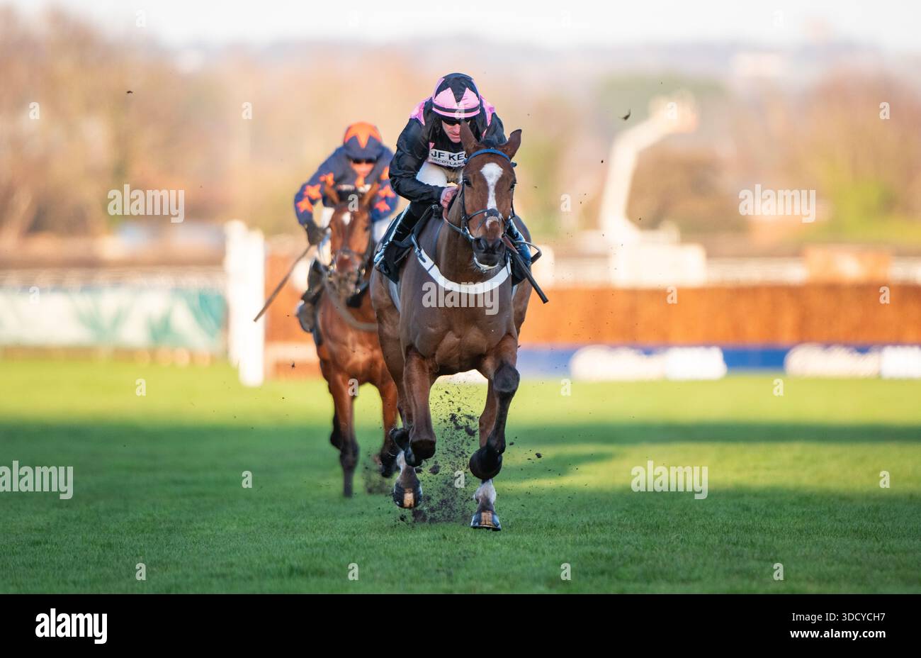 Brian hughes boxing hi-res stock photography and images - Alamy
