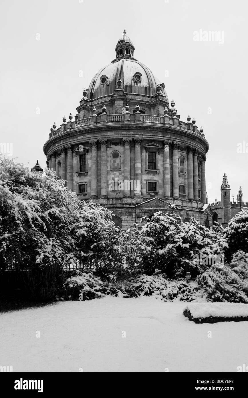 Oxford city skyline radcliffe hi-res stock photography and images - Alamy