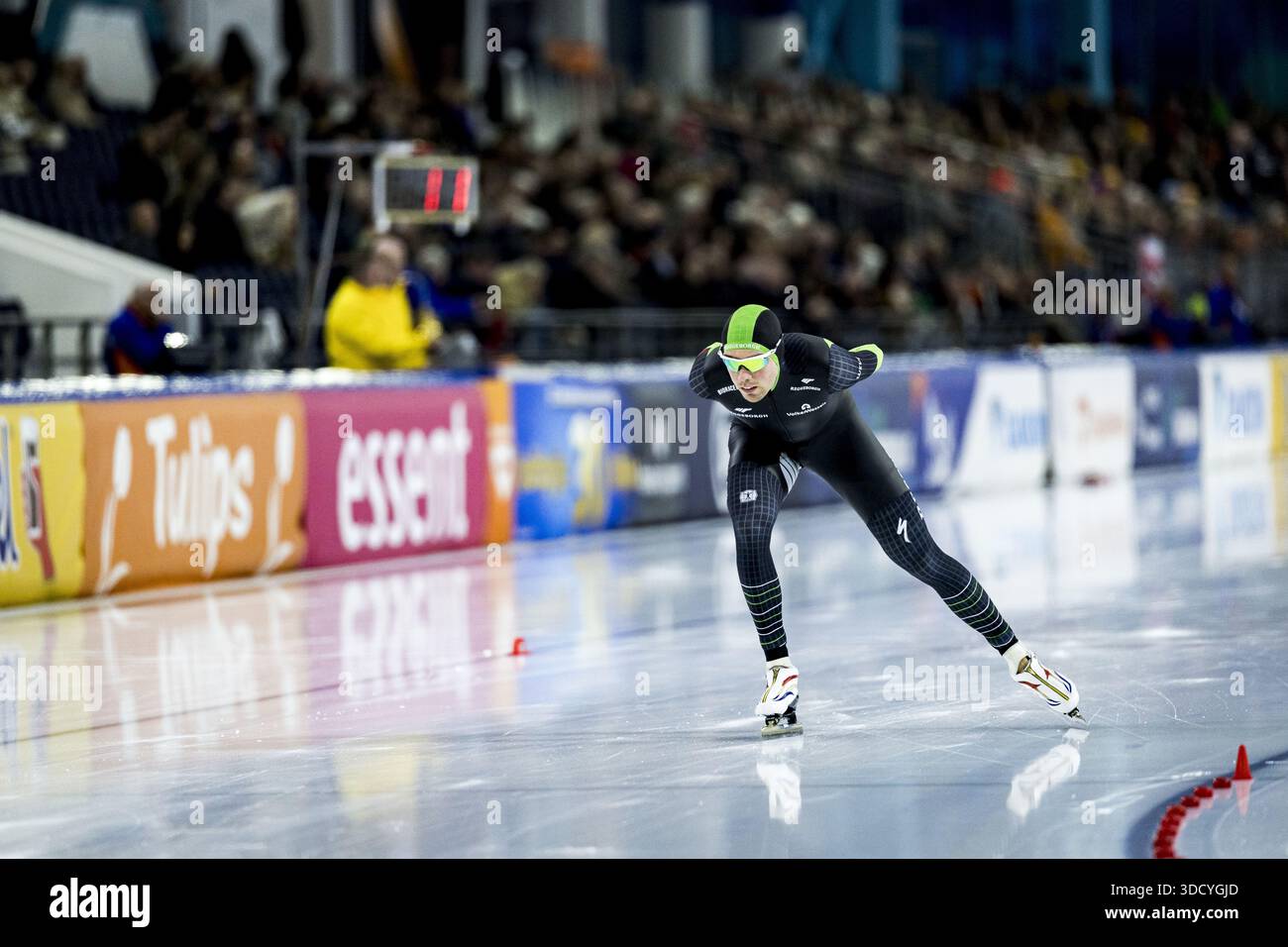 HEERENVEEN - Patrick Roest in action during the men's 5000m on the ...