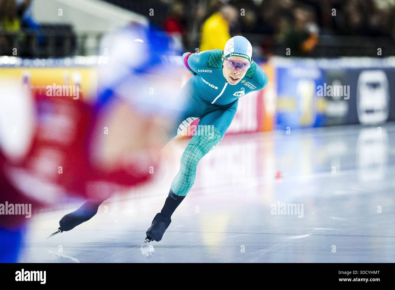 HEERENVEEN - Jorrit Bergsma in action during the men's 5000m on the ...