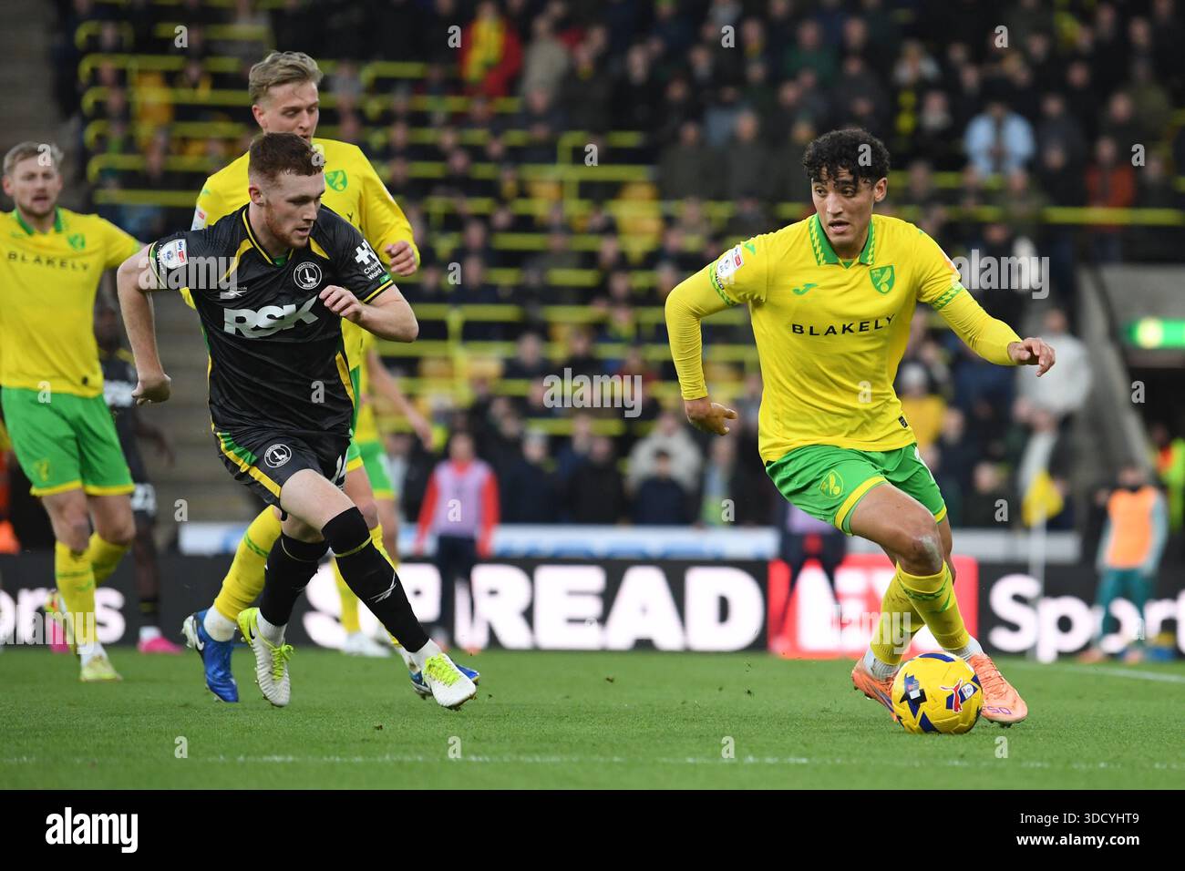 Norwich, England. 26th Dec 2025. Ben Chrisene and Sonny Carey during ...