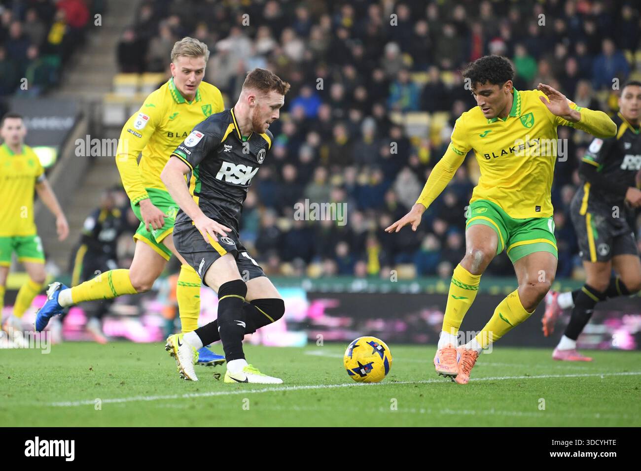 Norwich, England. 26th Dec 2025. Sonny Carey and Ben Chrisene during ...
