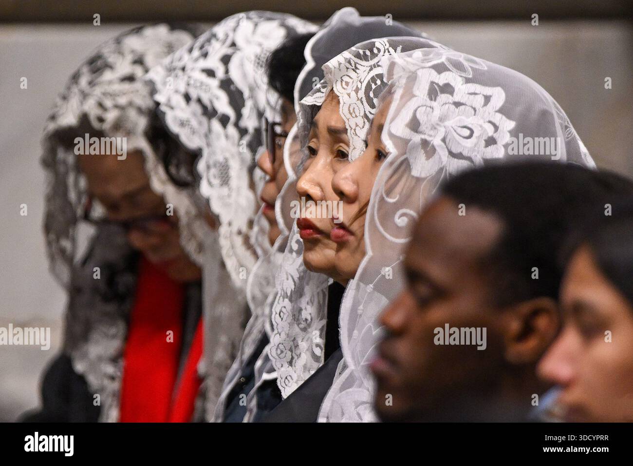 **NO LIBRI** Italy, Rome, Vatican, 2025/12/25 .Pope Leo XIV performs ...