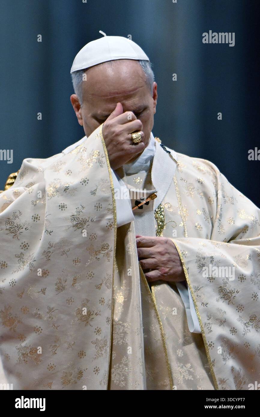 **NO LIBRI** Italy, Rome, Vatican, 2025/12/25 .Pope Leo XIV performs ...