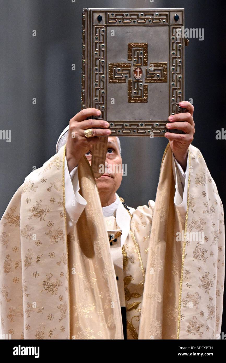 **NO LIBRI** Italy, Rome, Vatican, 2025/12/25 .Pope Leo XIV performs ...