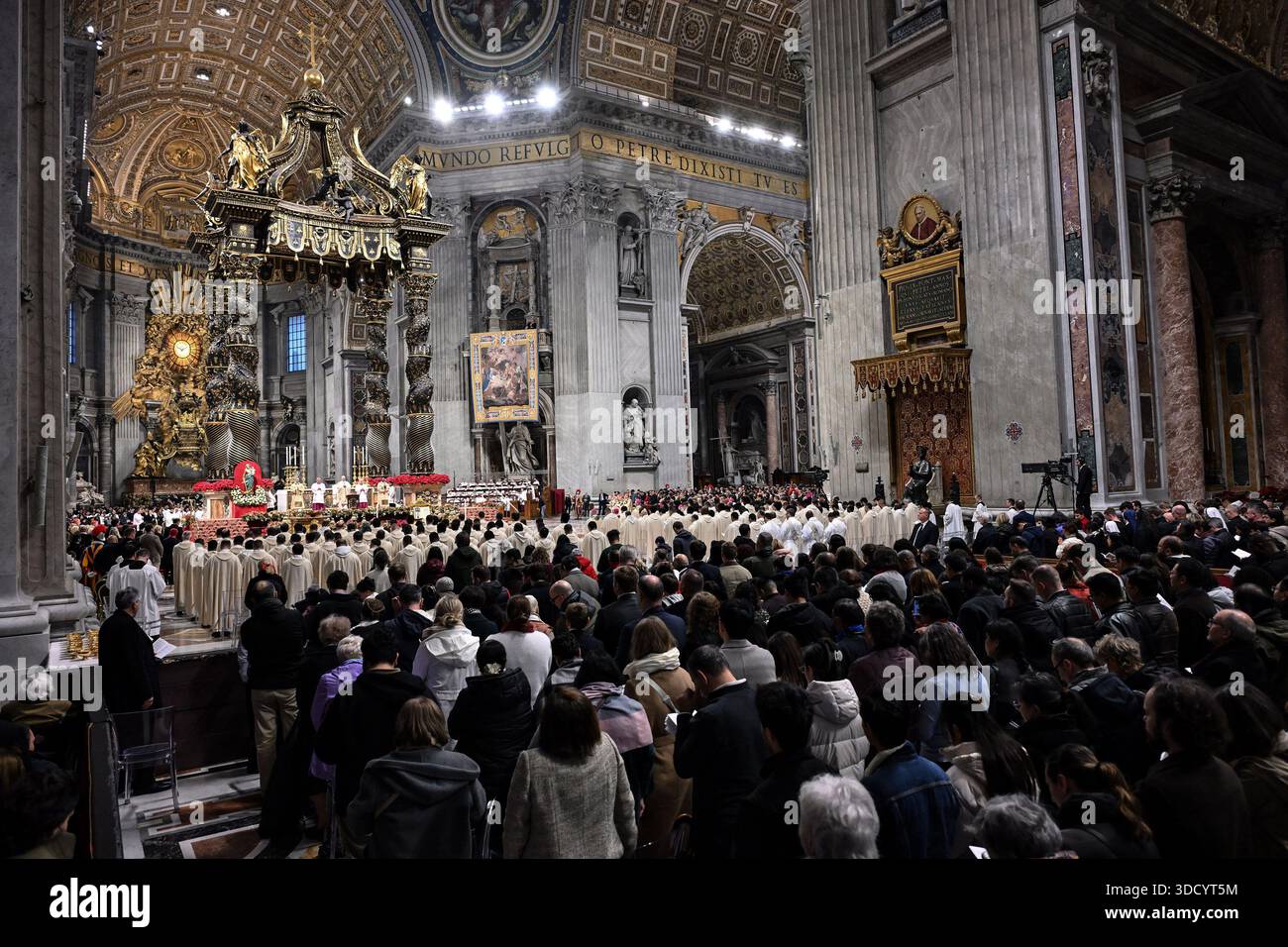 **NO LIBRI** Italy, Rome, Vatican, 2025/12/25 .Pope Leo XIV performs ...