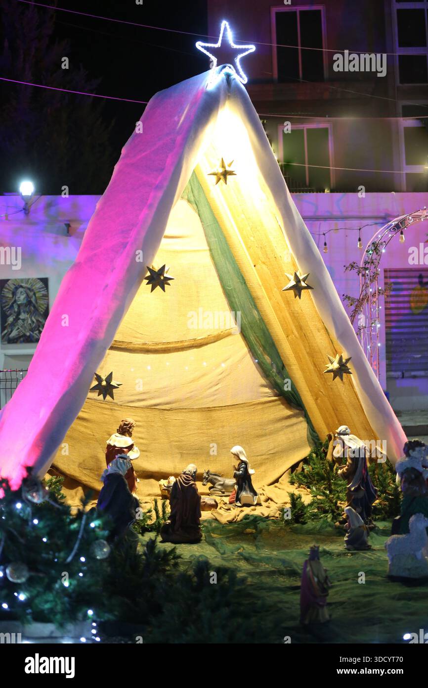 **NO LIBRI** Libano, Amchit , 2025/12/25 Nativity scene in the Obeidat ...