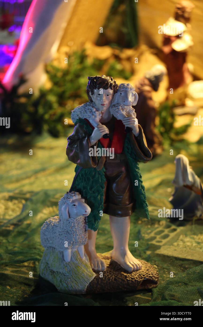 **NO LIBRI** Libano, Amchit , 2025/12/25 Nativity scene in the Obeidat ...