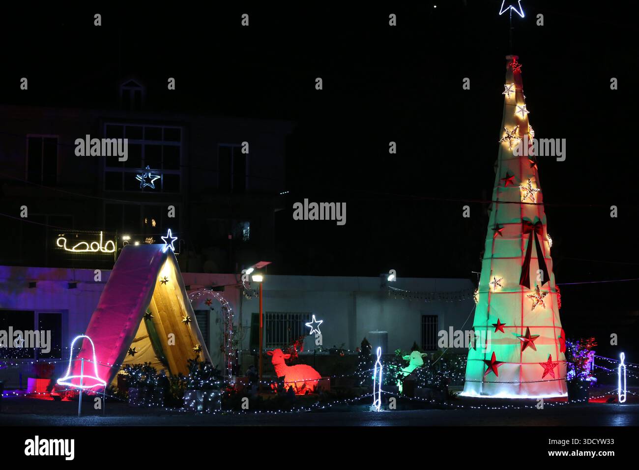 **NO LIBRI** Libano, Amchit , 2025/12/25 Nativity scene in the Obeidat ...