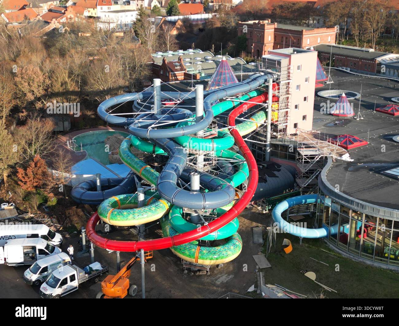 18.12.2025 // Halle Saale Ansicht Stadtansicht Luftbild Luftaufnahme ...