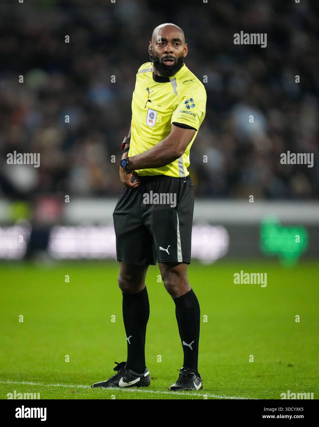Referee Samuel Allison during the Sky Bet Championship match Coventry ...