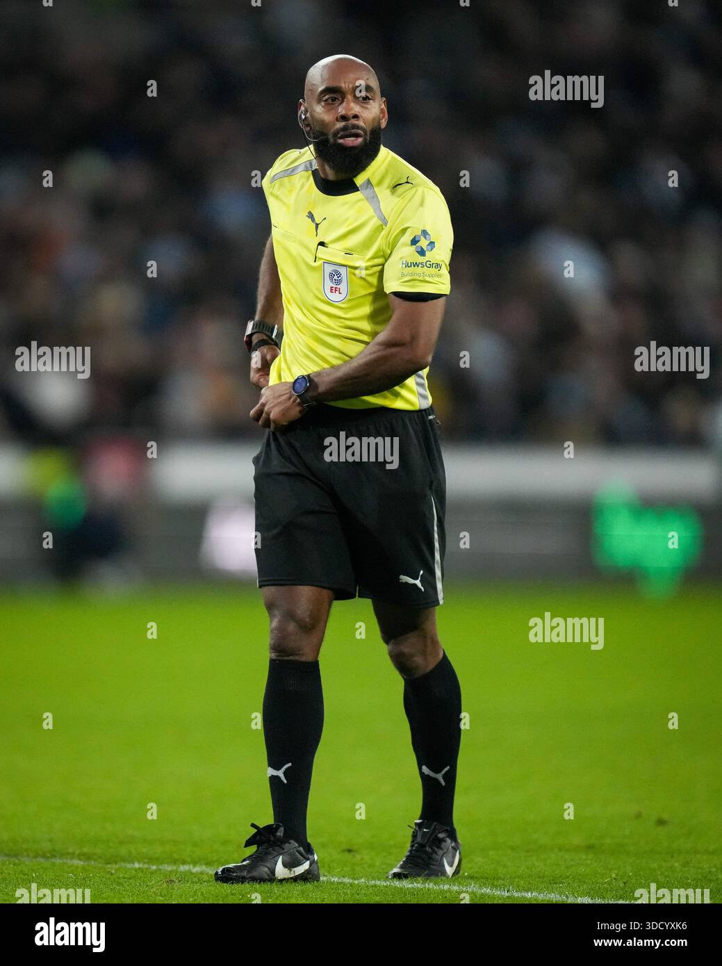 Referee Samuel Allison during the Sky Bet Championship match Coventry ...