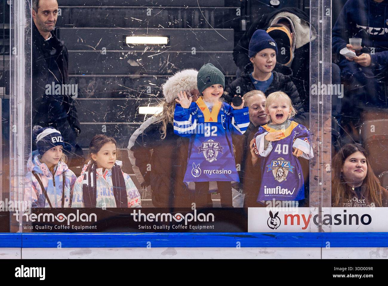 Lukas Bengtsson #32 (EV Zug) and Andreas Wingerli #40 (EV Zug ...