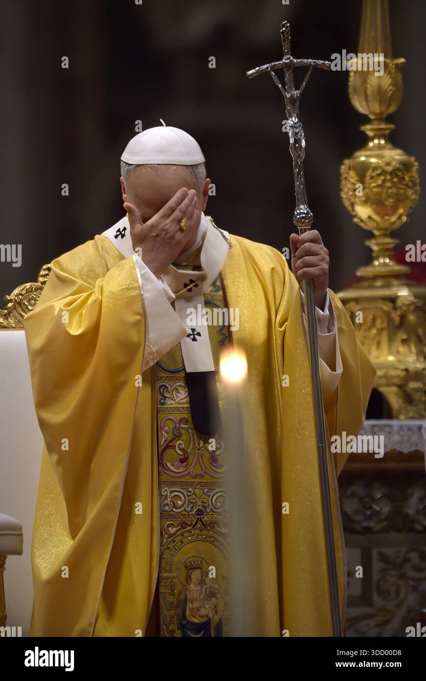 VATICAN CITY, VATICAN - DECEMBER 24: Pope Leo XIV the St. Peter's ...