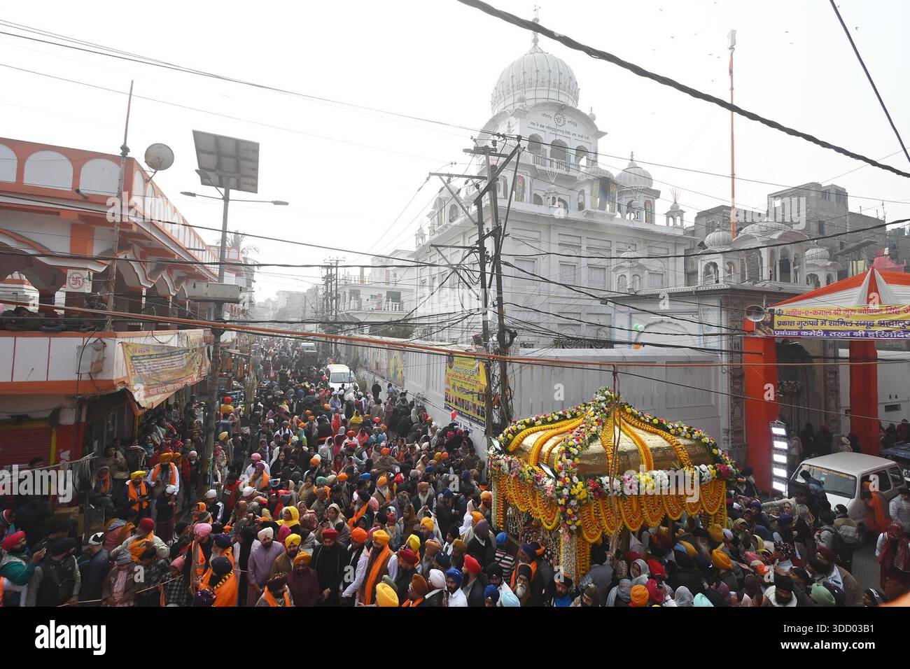 PATNA, INDIA - DECEMBER 26: Sikh community people taking out holy ...