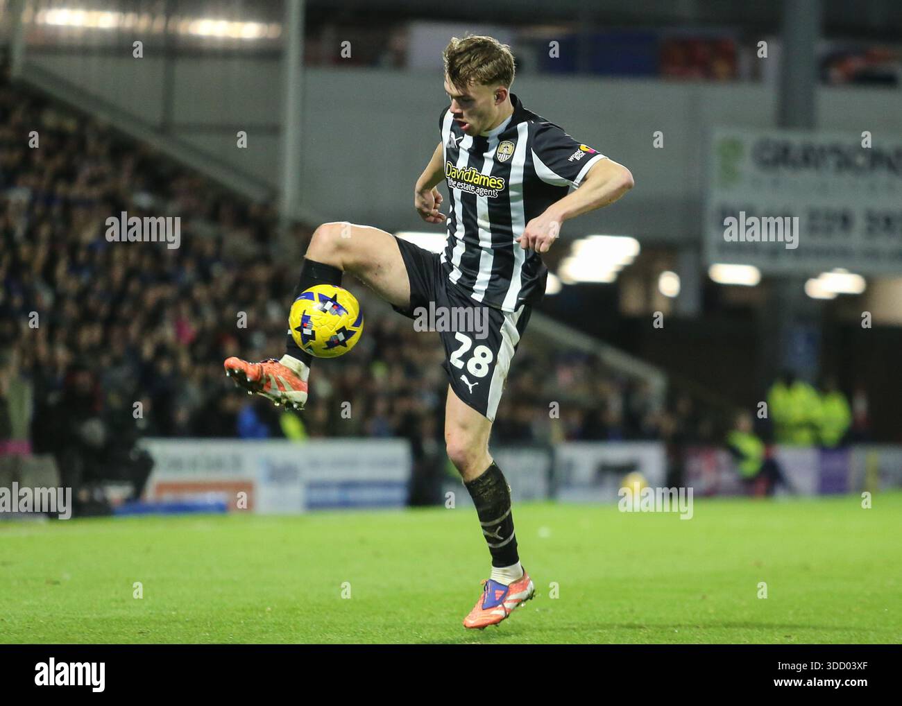 Lewis Macari of Notts County controls the ball during the Sky Bet ...