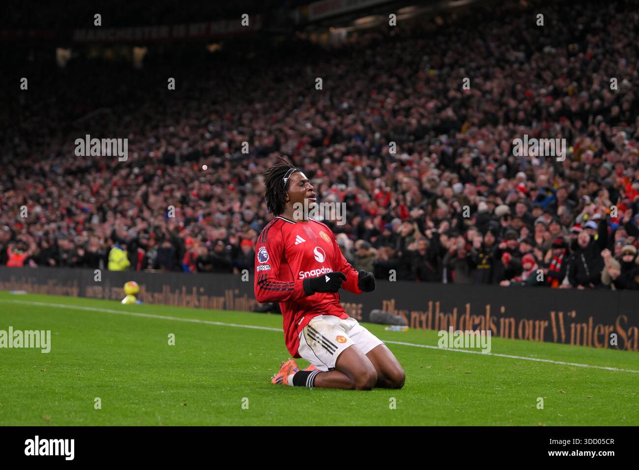Manchester United's Patrick Dorgu celebrates scoring the first goal ...