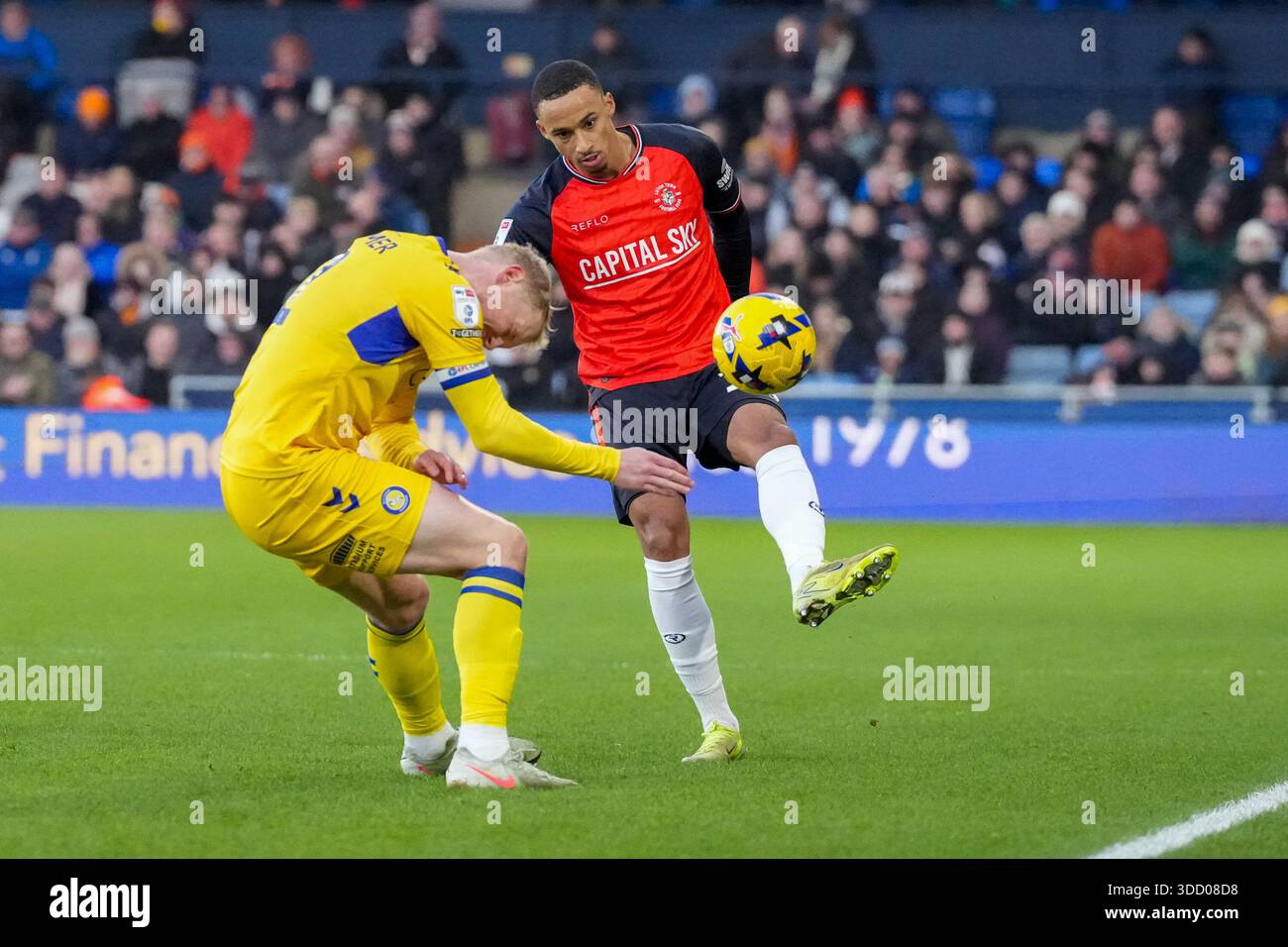 Jack Grimmer (2) of Wycombe Wanderers and Cohen Bramall (33) of Luton ...