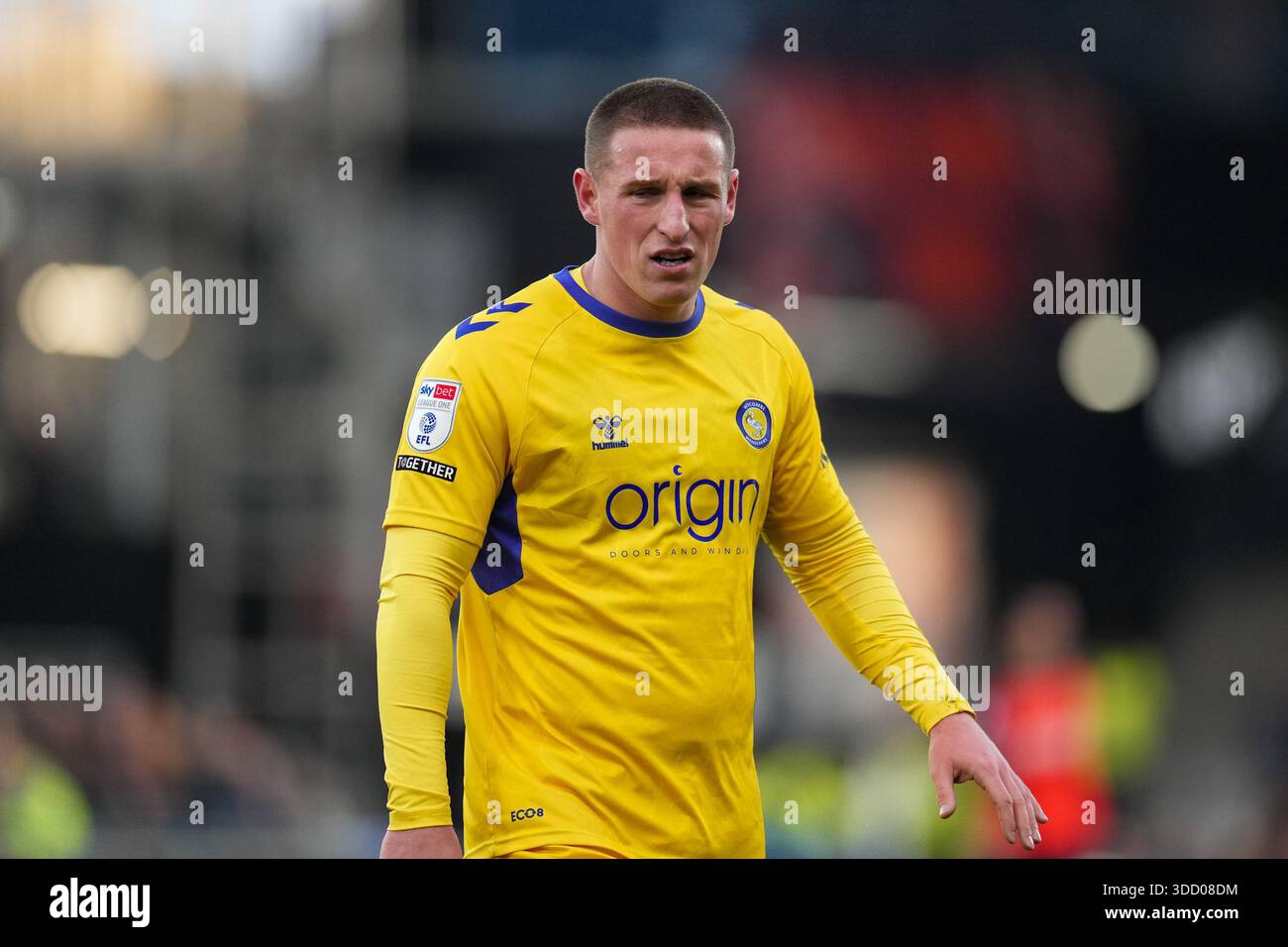 Dan Casey (17) of Wycombe Wanderers during the Sky Bet League 1 match ...