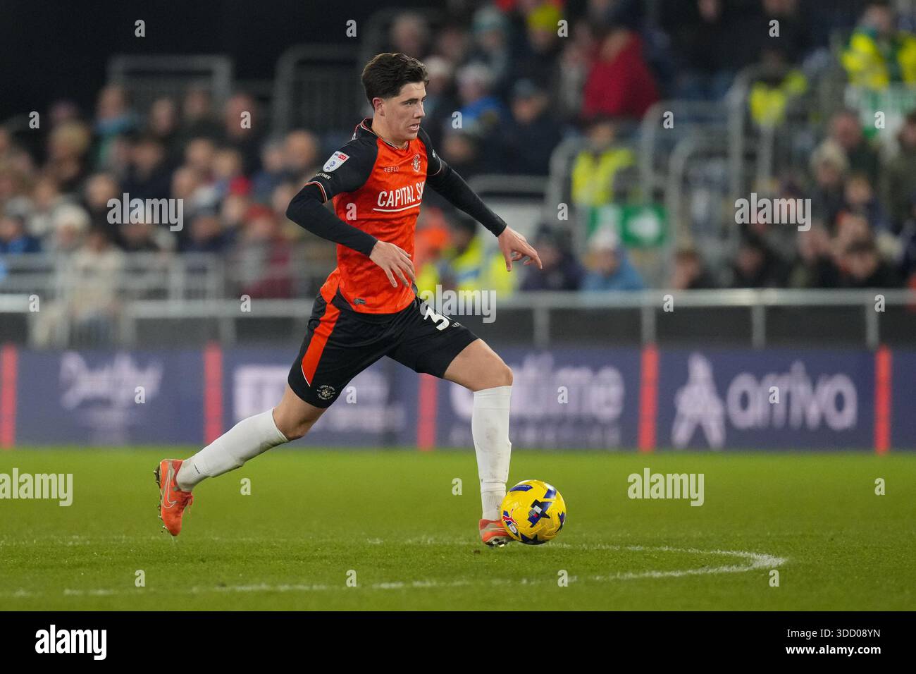 Joe Johnson (38) of Luton Town during the Sky Bet League 1 match ...