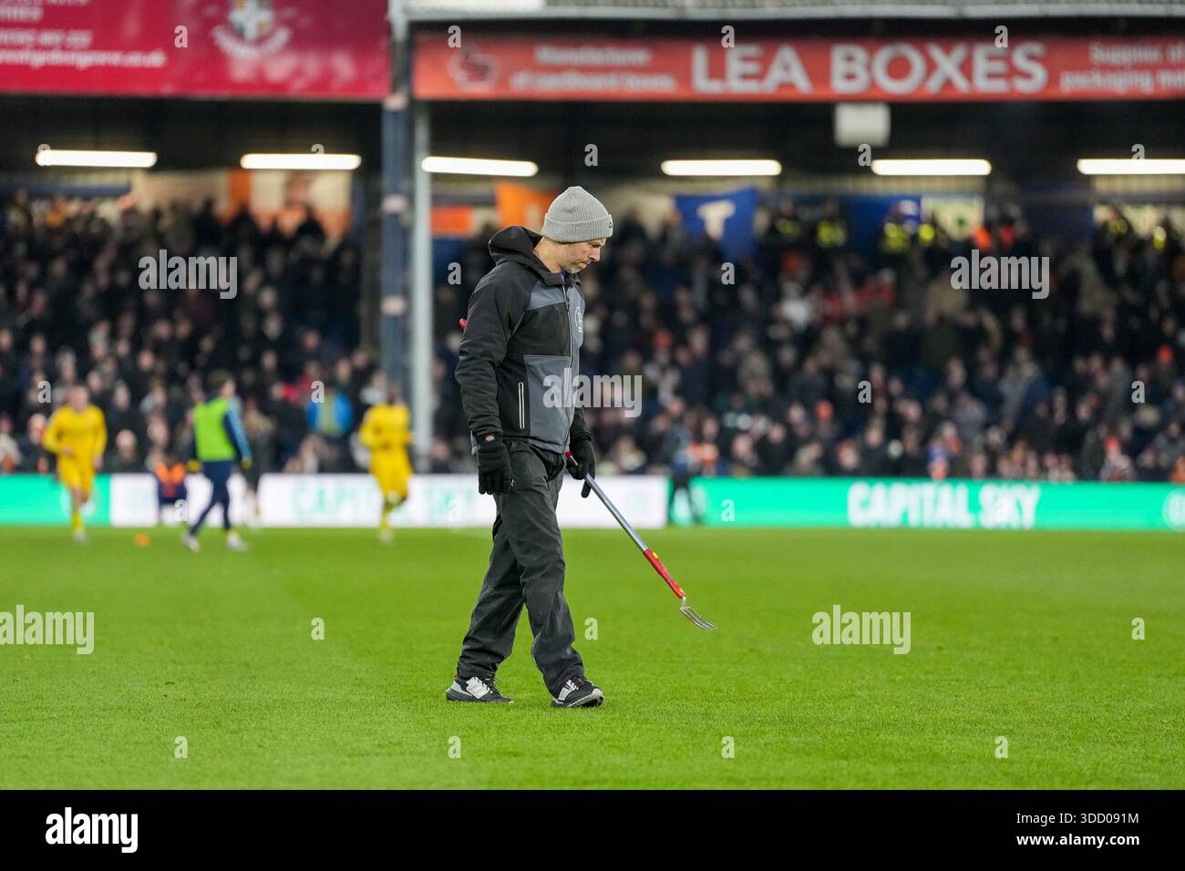 Luton Town ground staff during the Sky Bet League 1 match between Luton ...