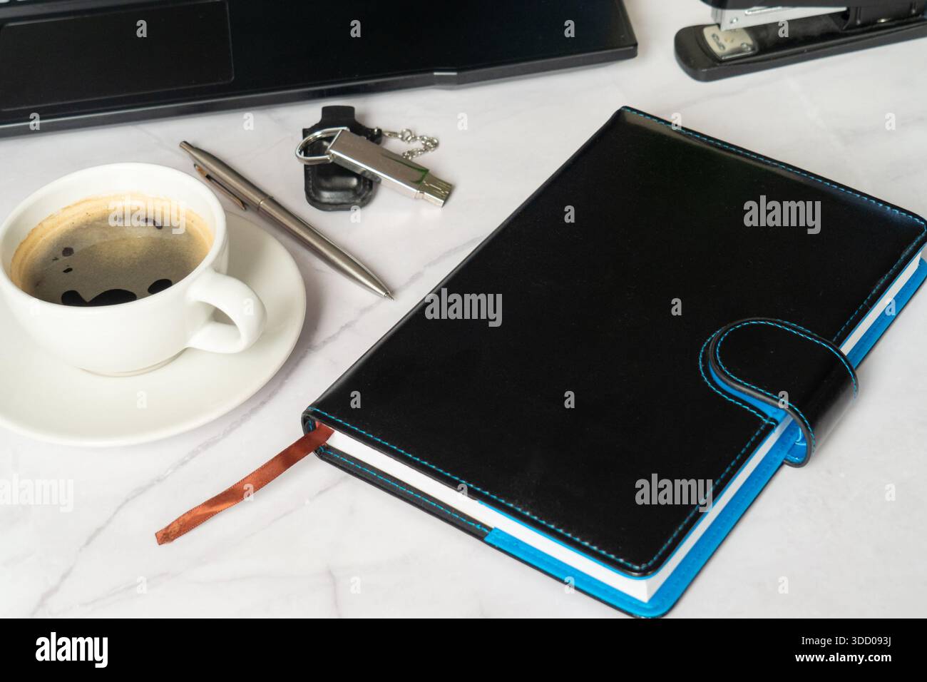 Commute essentials hi-res stock photography and images - Alamy