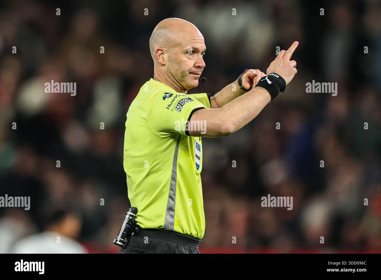 Referee Anthony Taylor gives instructions during the Premier League ...