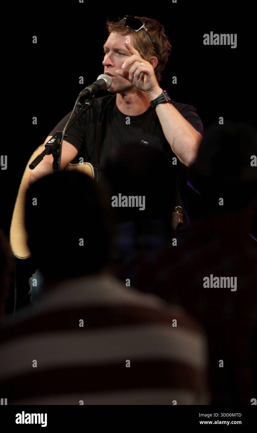 June 9, 2010 - Nashville, TN - Craig Morgan held his annual fan club ...