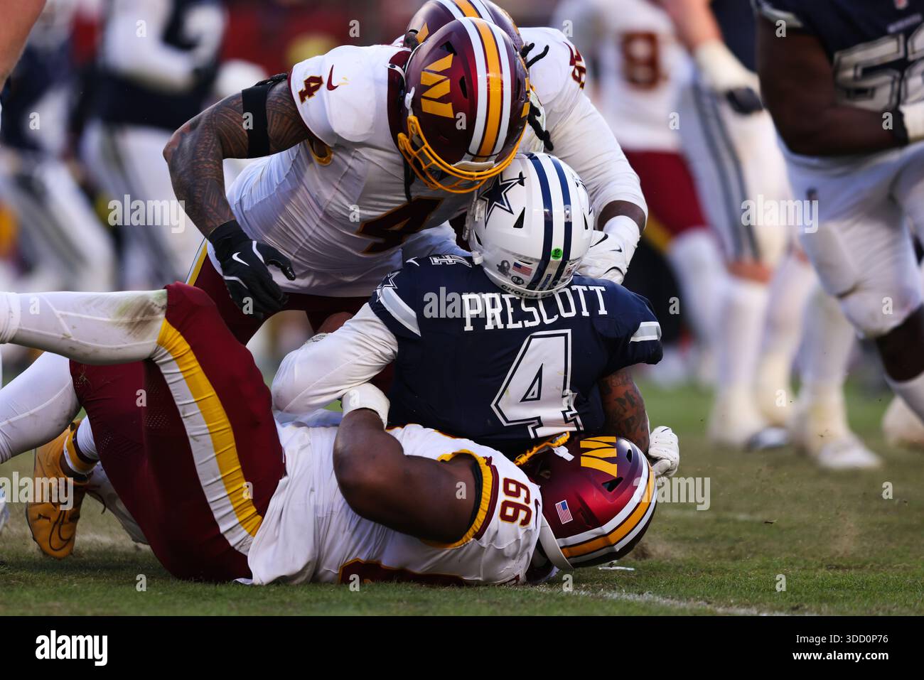 Landover, Maryland, USA; Washington Commanders defensive tackle Ricky ...