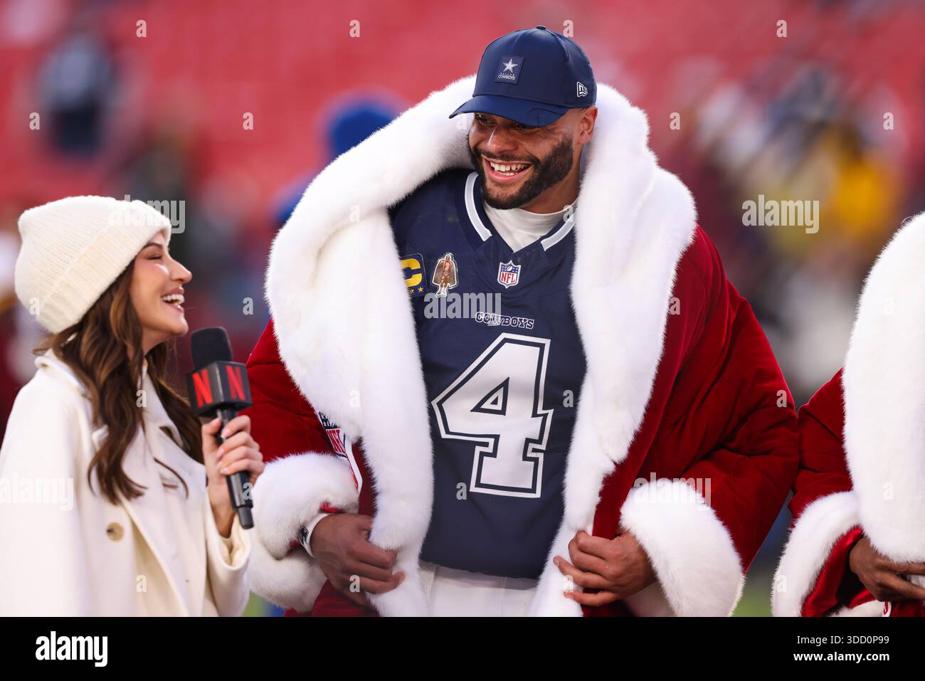 Landover, Maryland, USA; Dallas Cowboys quarterback Dan Prescott (4 ...