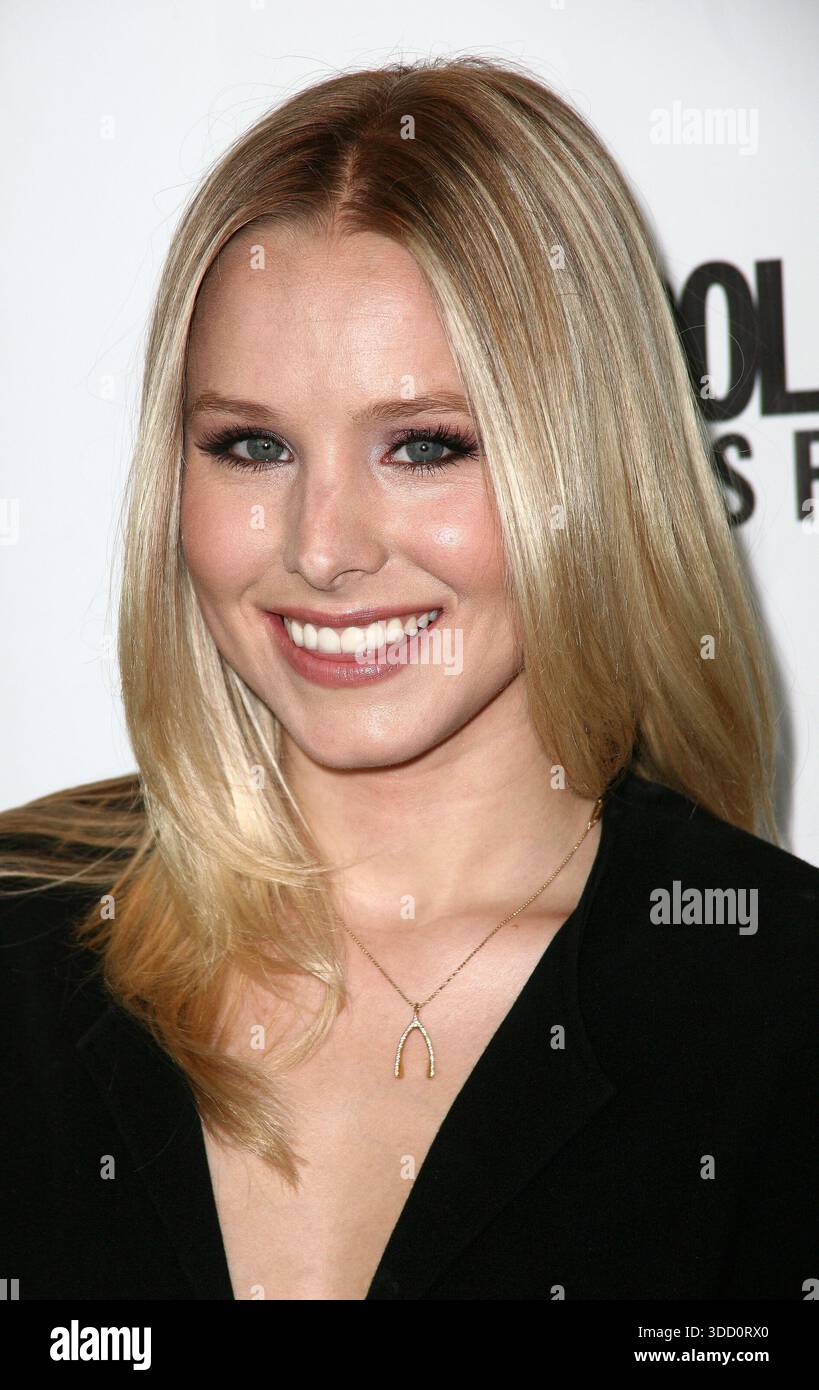 8 June 2010 - New York, NY - Kristen Bell. Cosmopolitan Magazine and ...