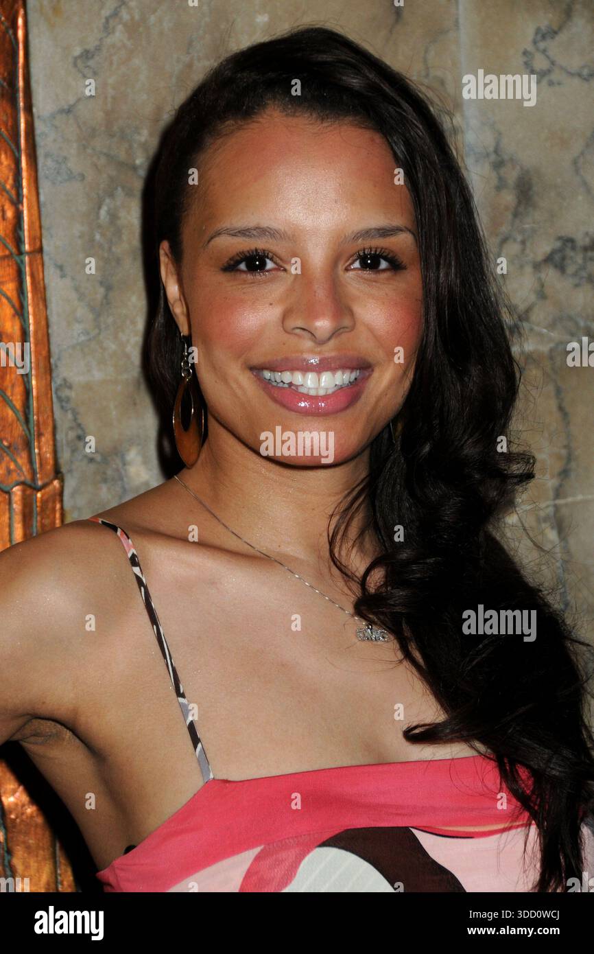 11 February 2010 - Hollywood, California - Antonique Smith. "The Color ...