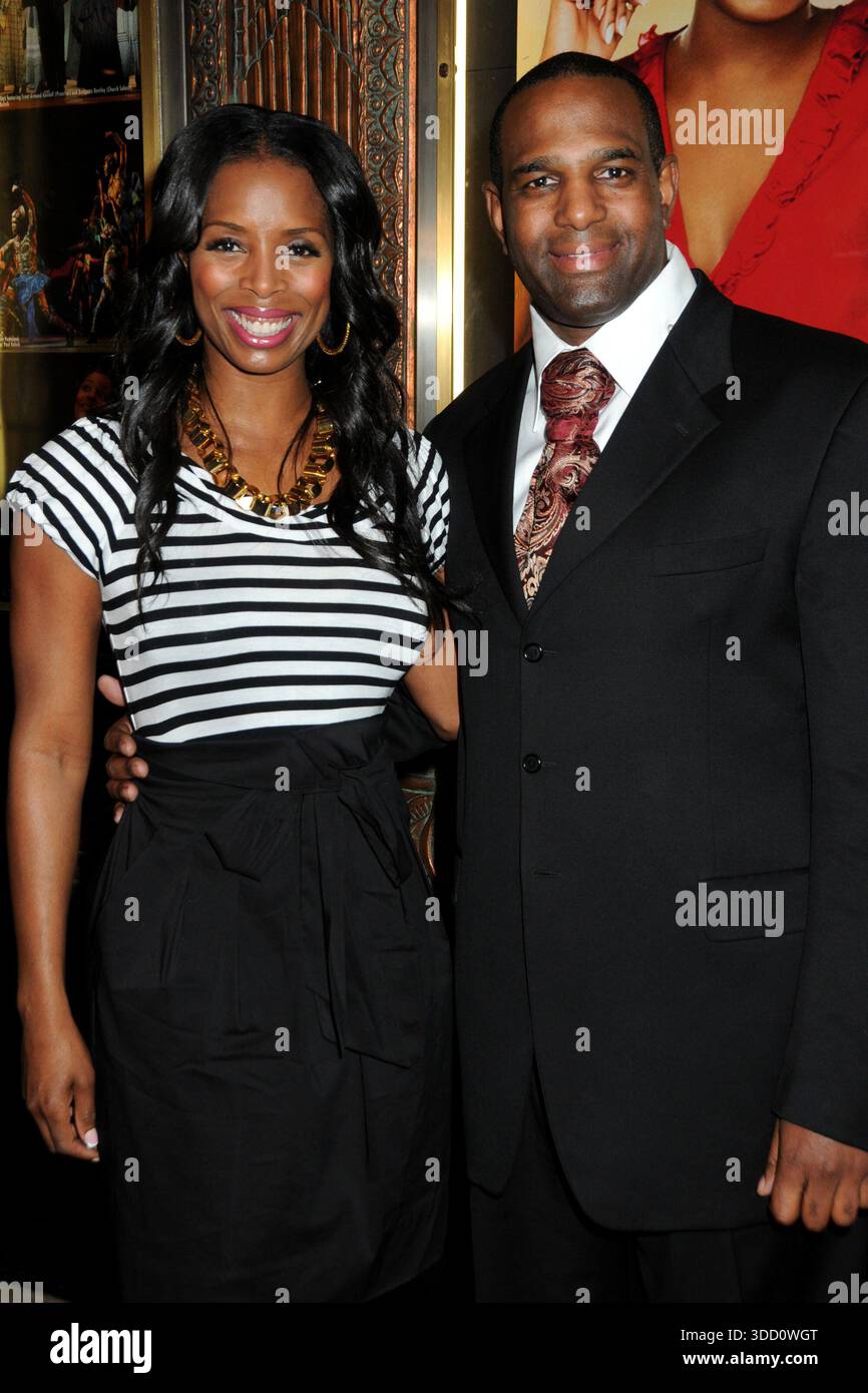 11 February 2010 - Hollywood, California - Tasha Smith and Dan Foster ...