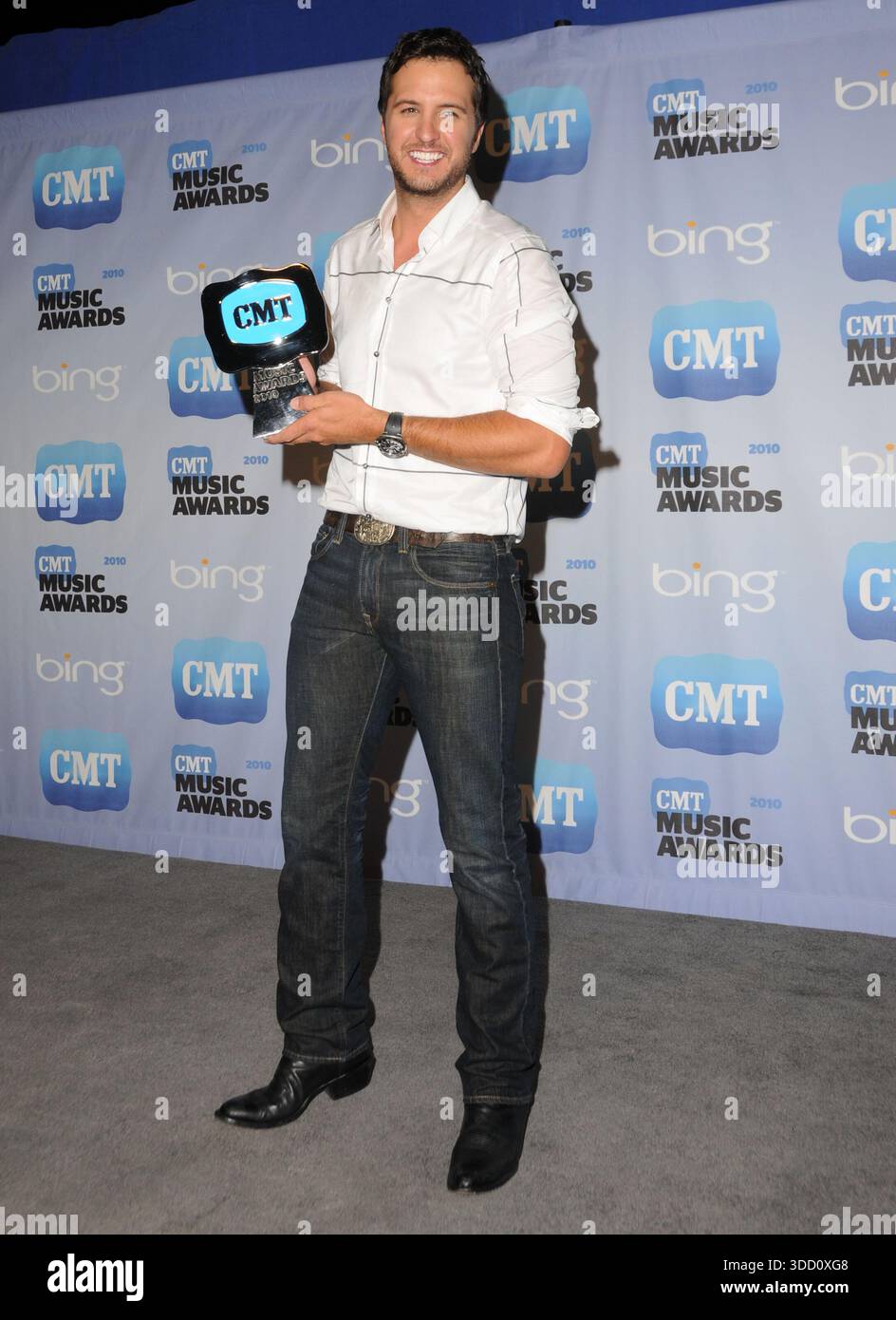 09 June 2010 - Nashville, Tennessee - Luke Bryan. 2010 CMT Music Awards ...