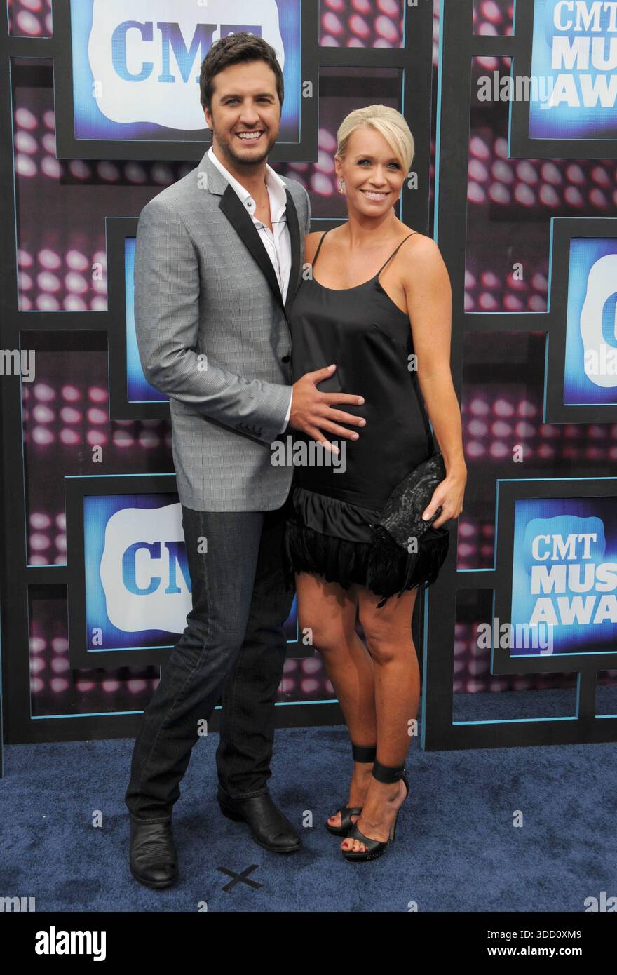09 June 2010 - Nashville, TN - Luke Bryan. 2010 CMT Music Awards held ...