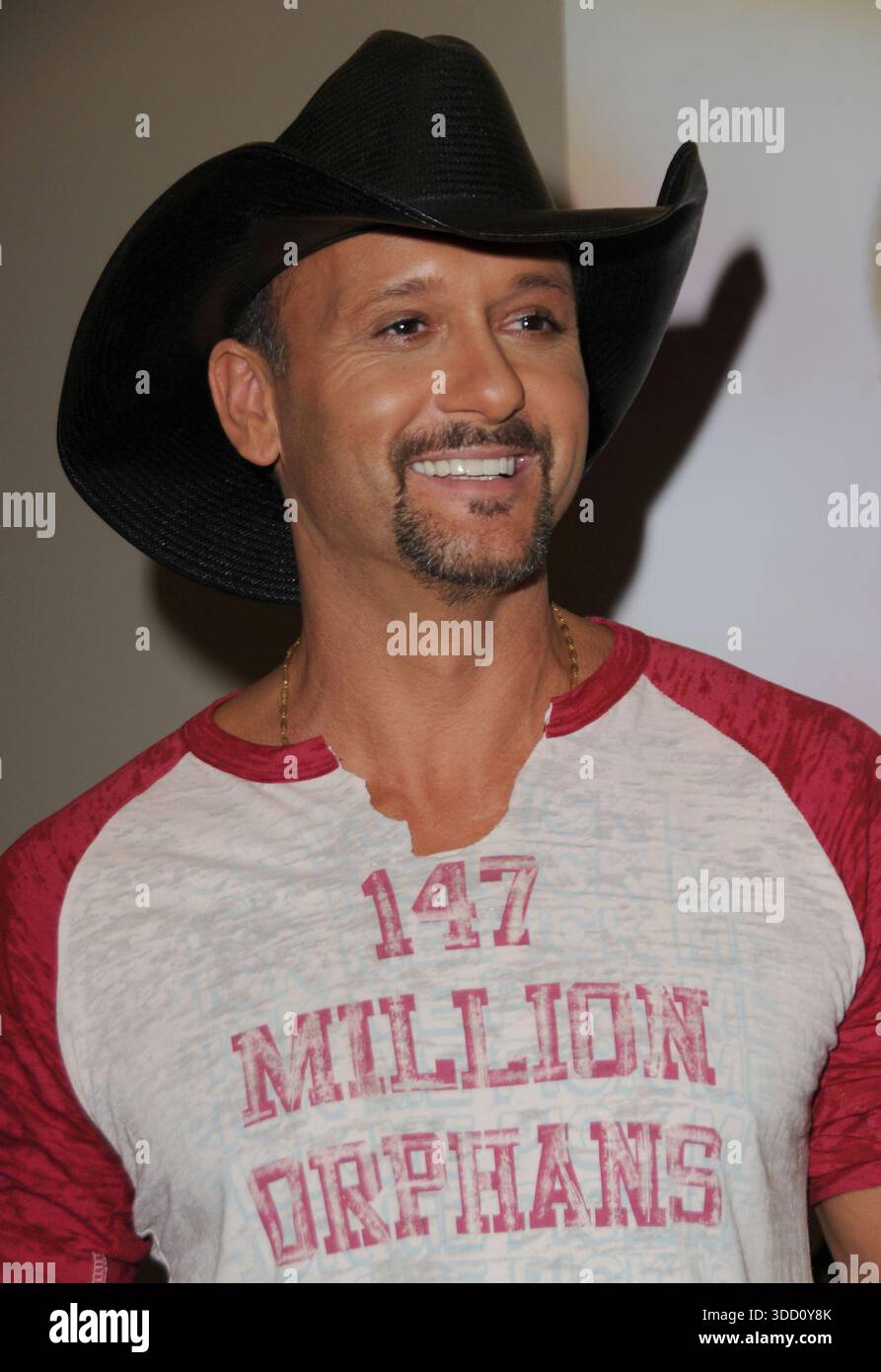 10 June 2010 - Nashville, Tennessee - Tim McGraw. 2010 CMA Music ...