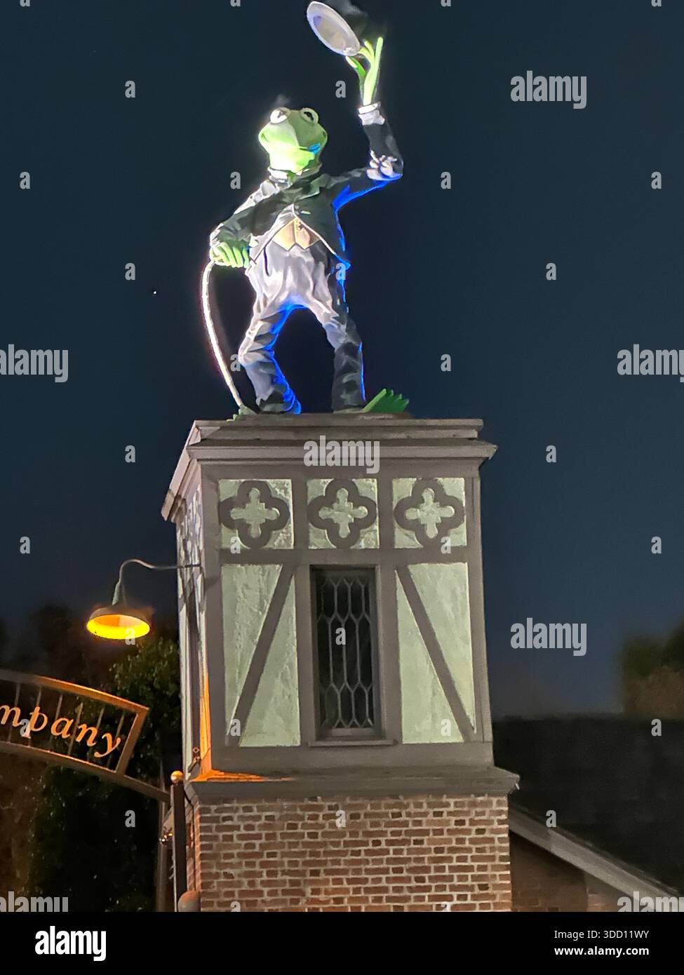 The well-known statue of Kermit the Frog dressed as Charlie Chaplin ...