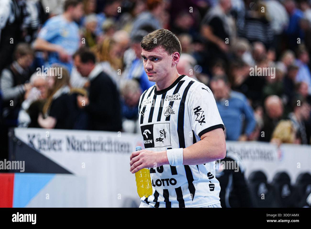 Lucas Laube (THW Kiel, #20) GER, THW Kiel vs. HC Erlangen, Handball, 1 ...