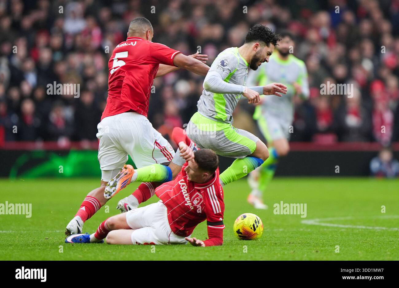 Nottingham Forest's Murillo and Elliot Anderson battle with Manchester ...