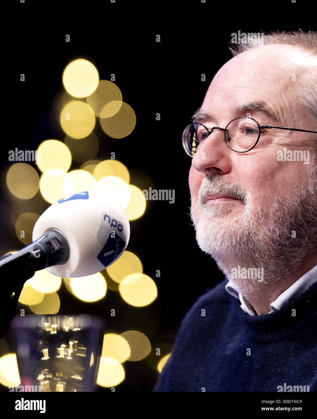 HILVERSUM - Ronald Giphart during Frits Spits' final episode as ...