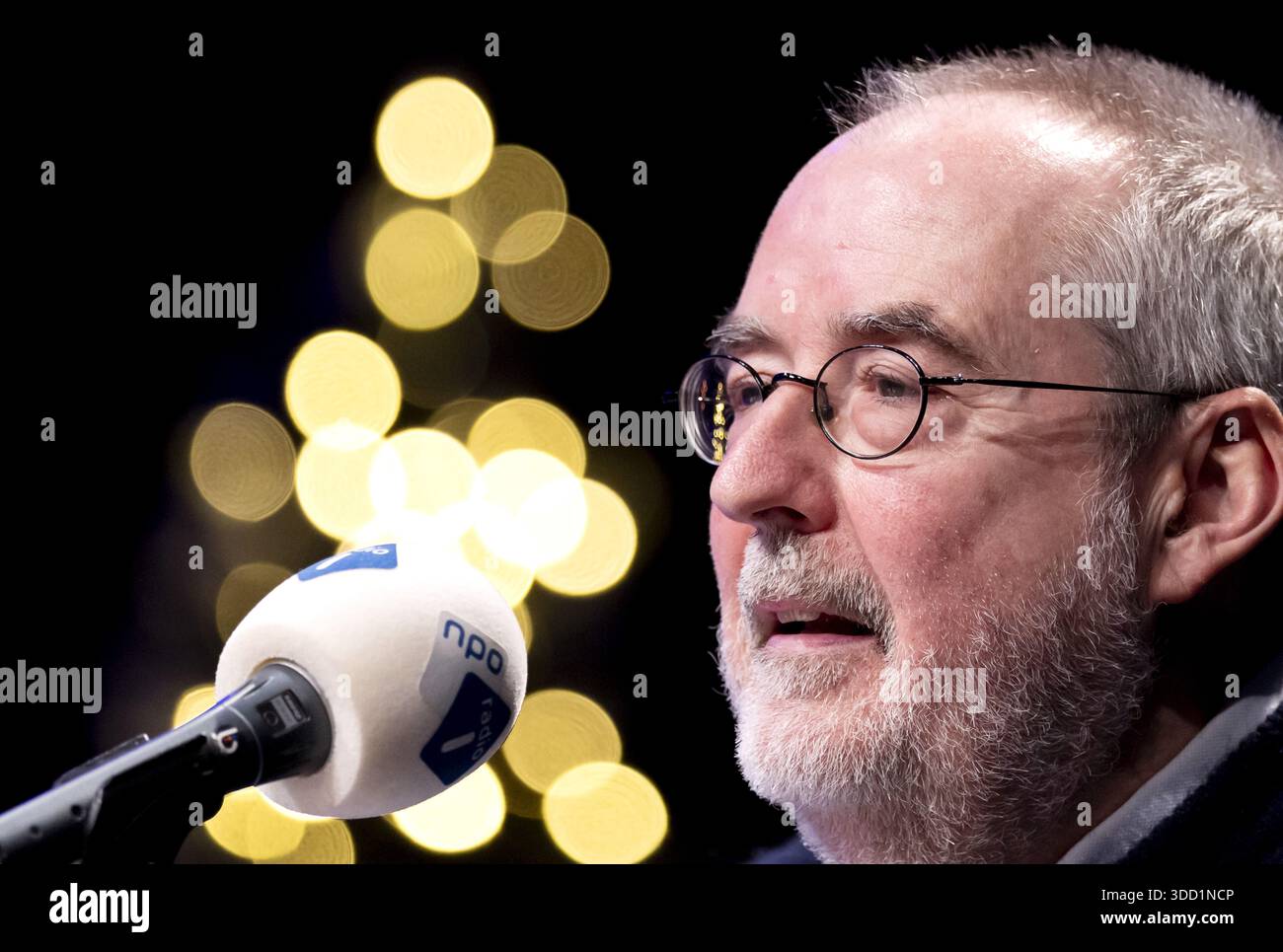 HILVERSUM – Ronald Giphart during Frits Spits' final episode as ...