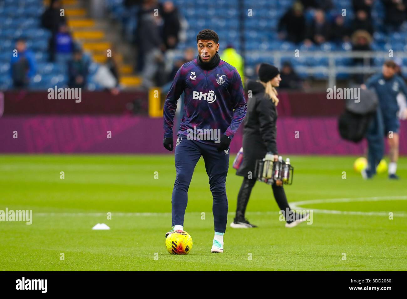 Josh Laurent Of Burley warms up during the Burnley v Everton Premier ...