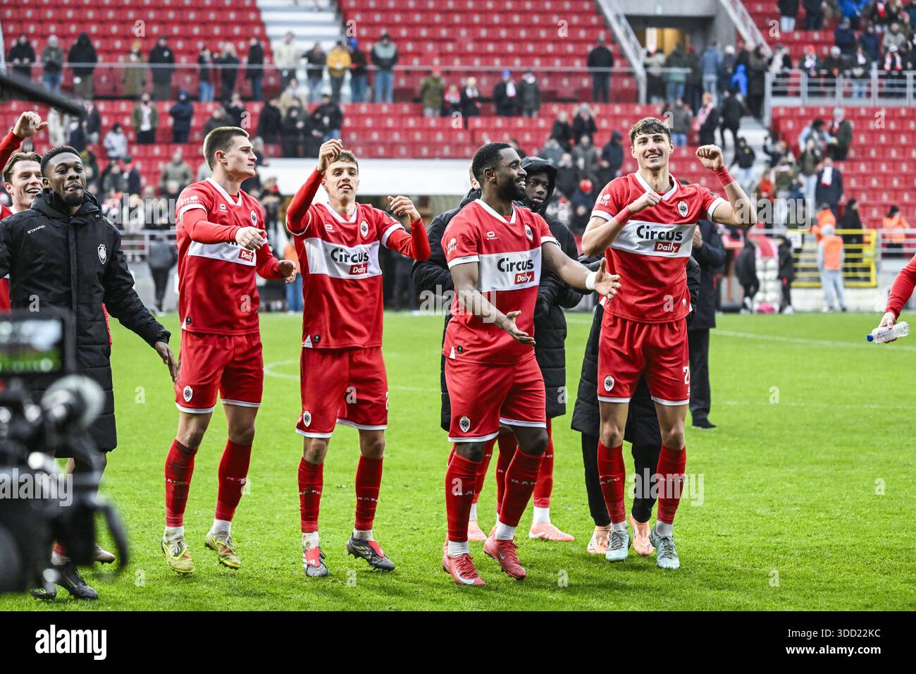 Royal antwerp fc players hi-res stock photography and images - Alamy